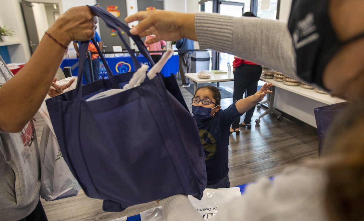 California is moving toward food assistance for all populations ...